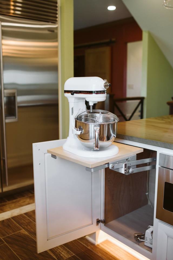 Custom Mixer Stand | Gietzen Construction